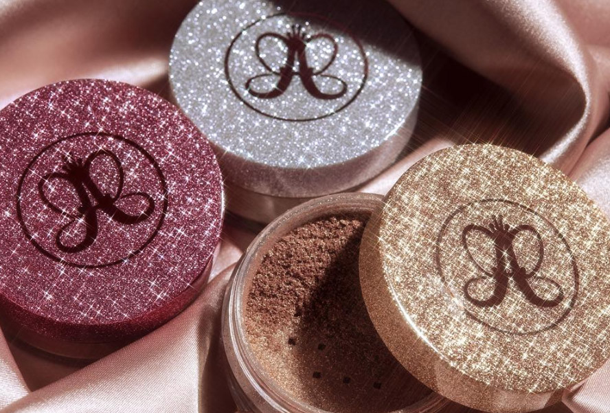 Top 10 Highlighters of 2020 - Brands Blogger